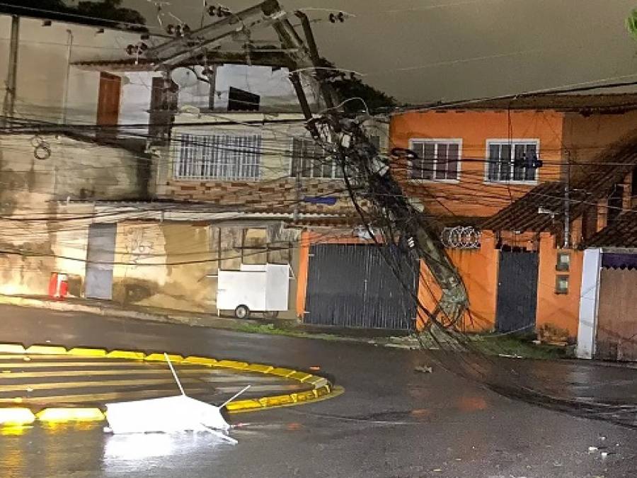 Homem Sofre Descarga Elétrica Após Pisar Em Fio Arrebentado Portal