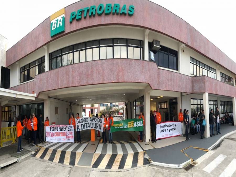 Base da Petrobras de Imbetiba, em Macaé, fechada pelo Dia do Basta ...