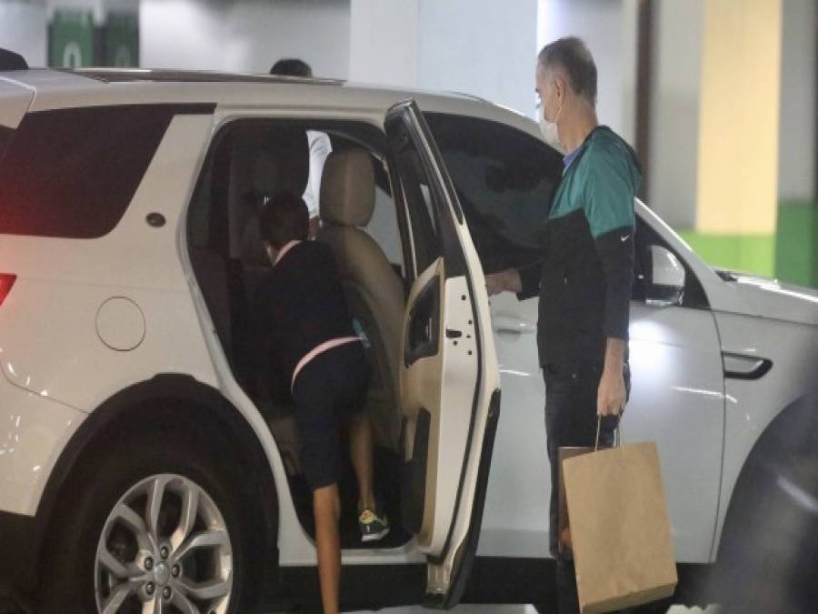 Ex-bilionário Eike Batista aparece com esposa em restaurante de luxo ...